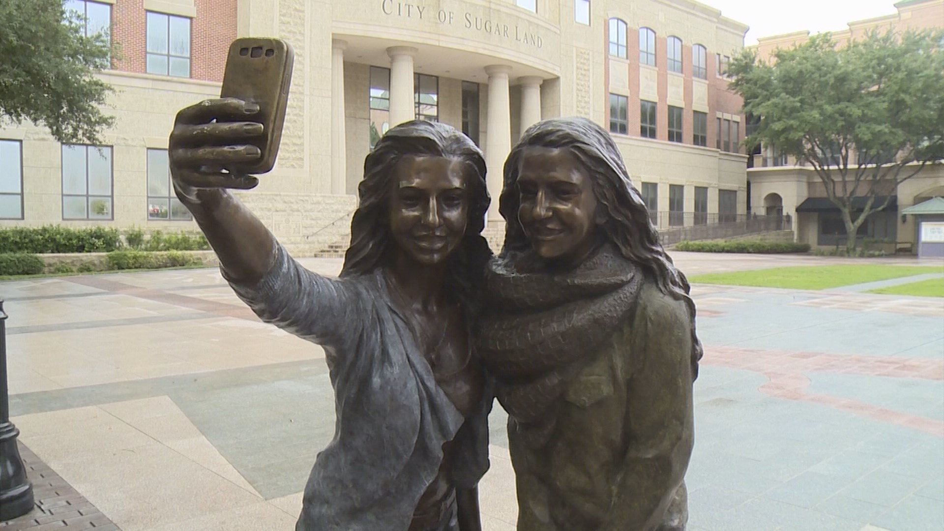 The Story Behind The Selfie Statue In Sugar Land